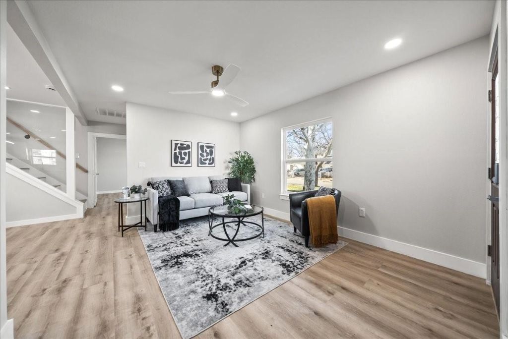 11630 Rupley Ln, Dallas, TX 75218